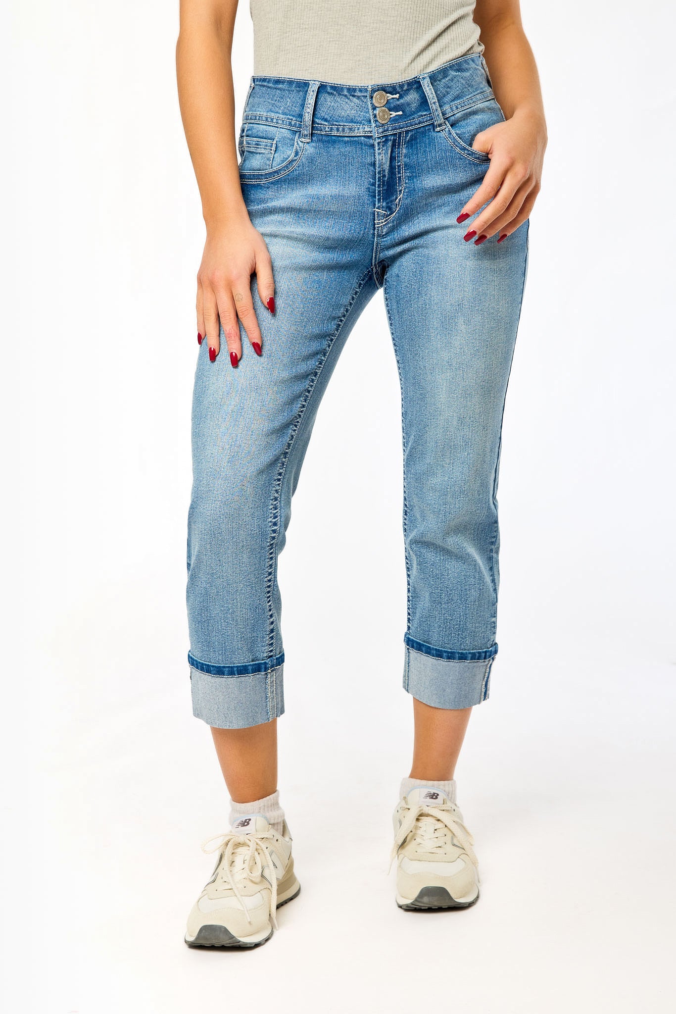 Wallflower Audrey Wash Insta-Stretch Luscious Curvy Mid-Rise Skinny Cr ...
